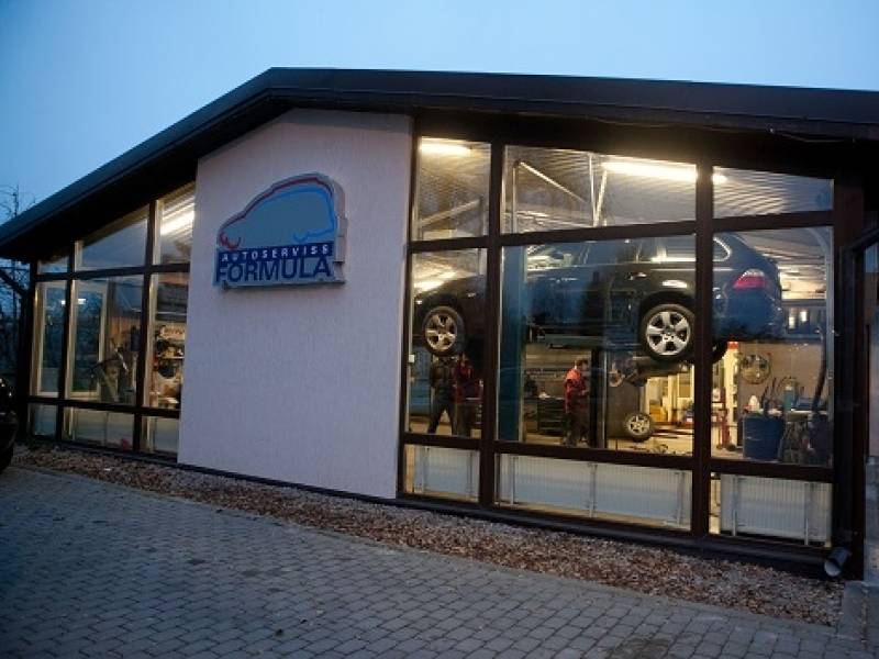 Car evacuation services - Formula service - Auto-evacuation services ...